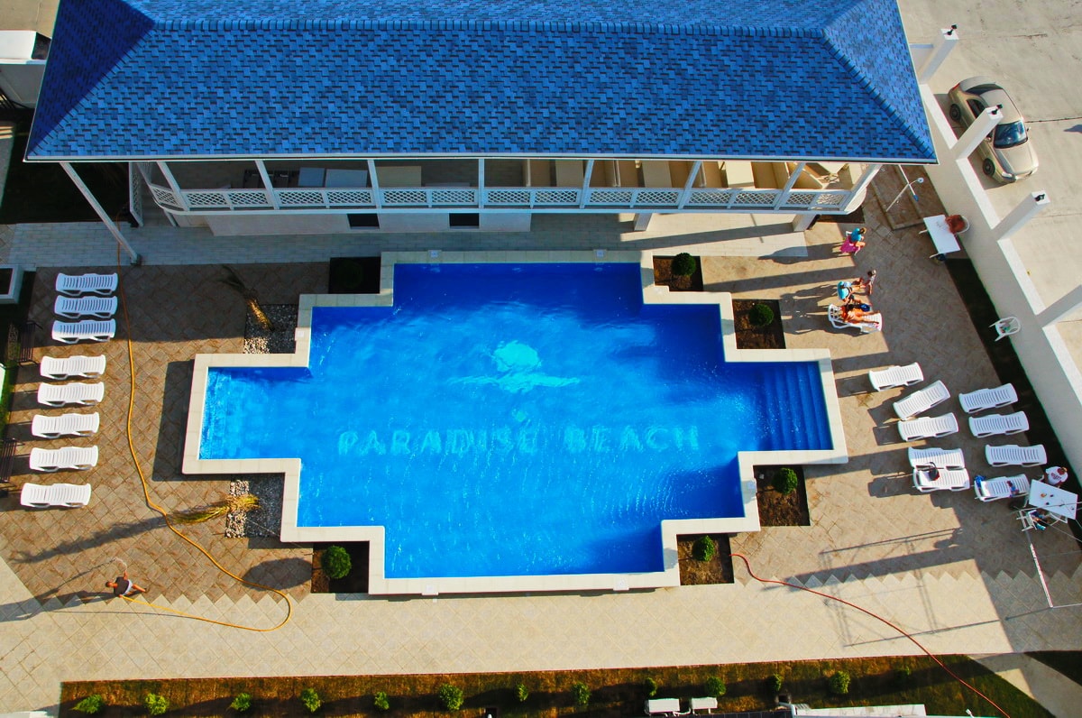 Бассейн — Paradise Beach